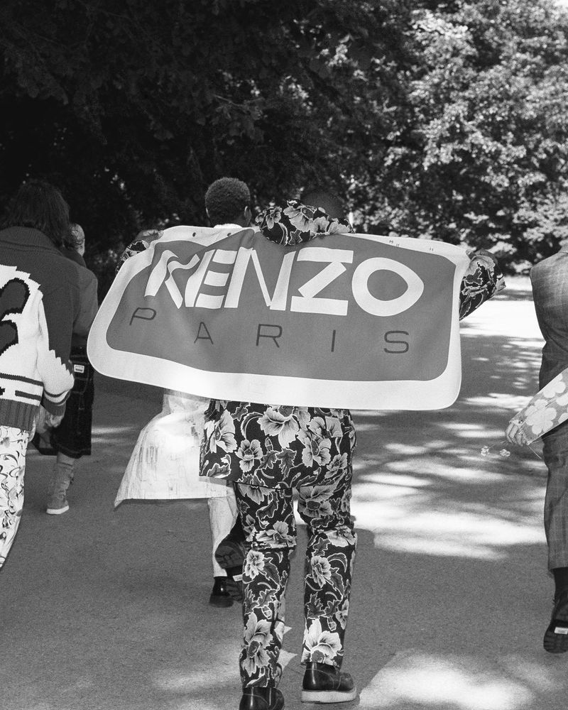 Kenzo X Office Magazine Issue 18 Cover story (Office Magazine)