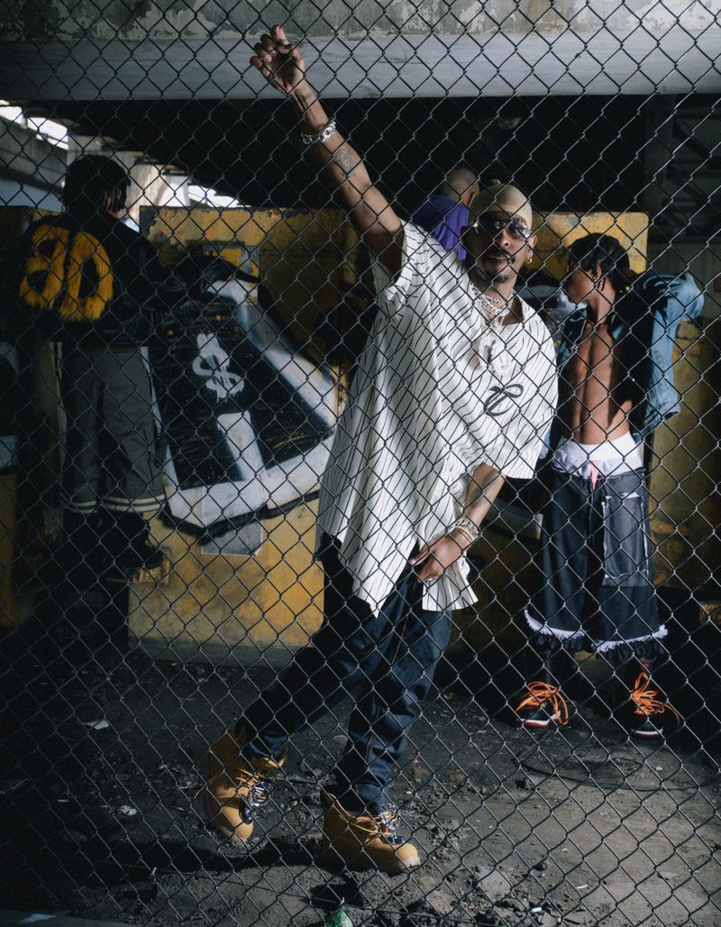 Izzy Spears Cover story (Office Magazine)