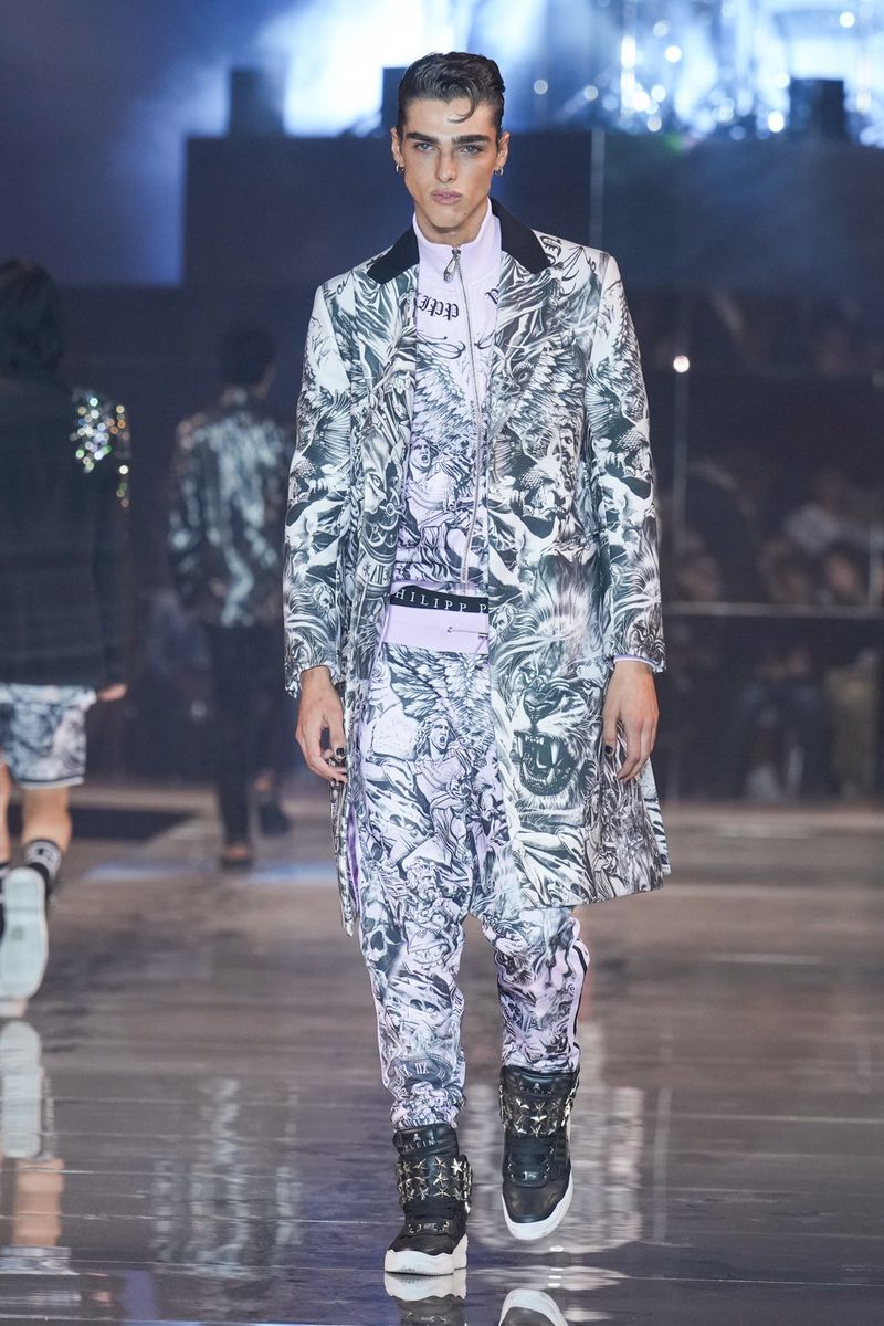 Philipp Plein S/S 23 Show (Philipp Plein)
