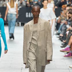 Jimai Hoth Gor - Model Profile - Photos & latest news