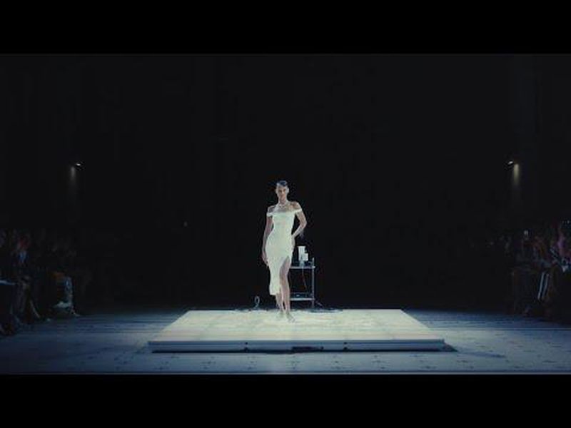 Coperni S/S 23 Show: The making of a dress-Bella Hadid (Coperni)