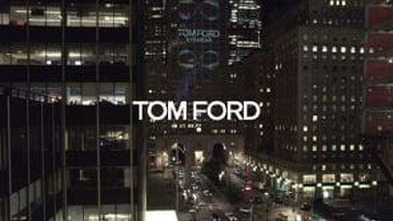 TOM FORD video projection onto the iconic Helmsley building in NYC (Tom ...