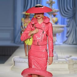 Lottie Aaron - Model Profile - Photos & latest news