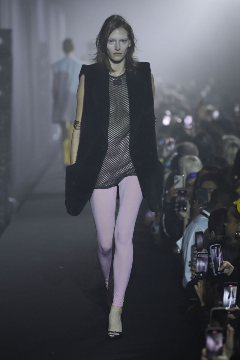 Raf Simons S/S 23 Show (Raf Simons)