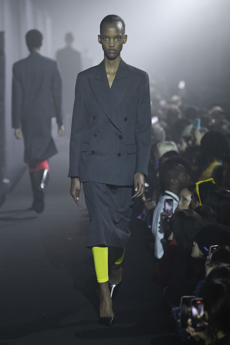 Raf Simons S/S 23 Show (Raf Simons)