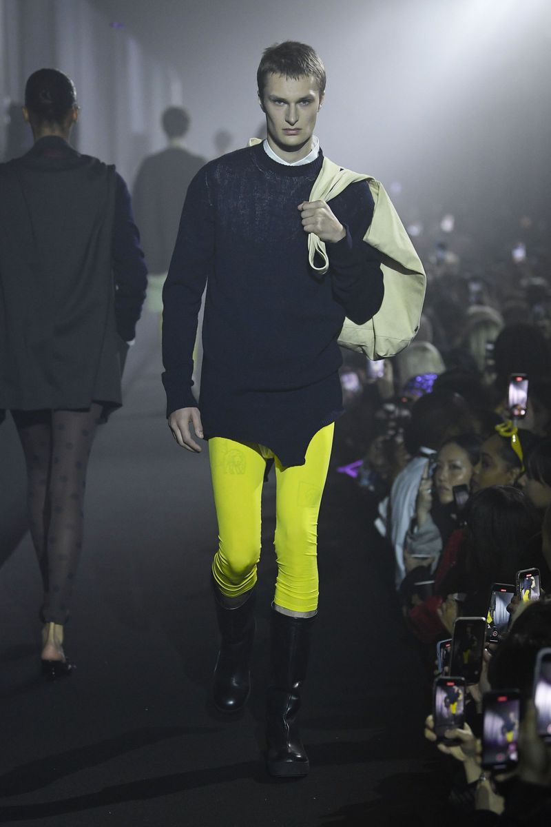 Raf Simons S/S 23 Show (Raf Simons)