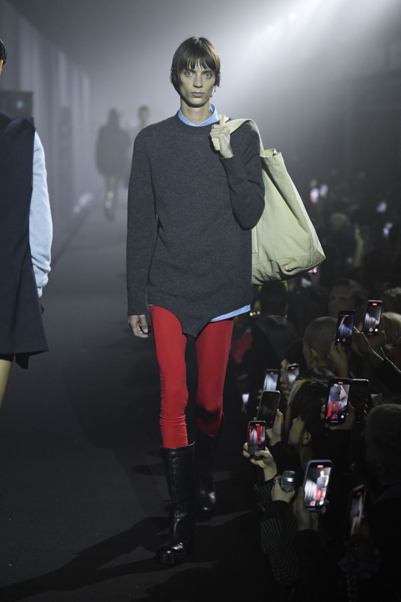 Raf Simons S/S 23 Show (Raf Simons)