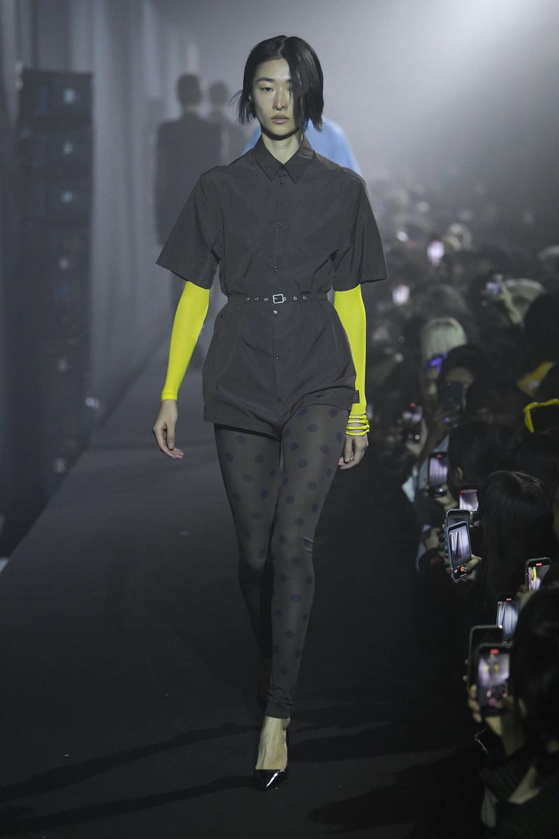 Raf Simons S/S 23 Show (Raf Simons)