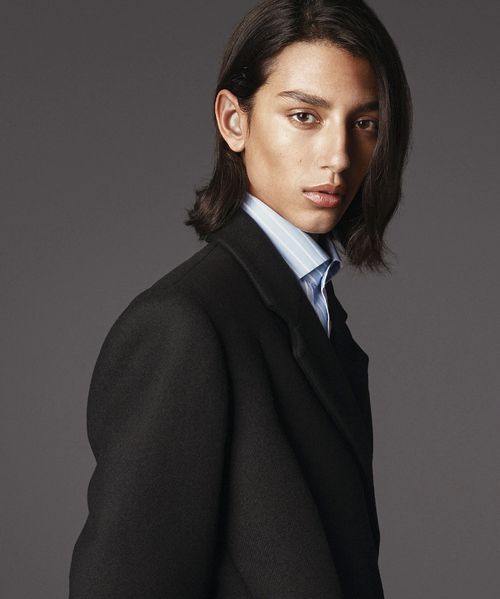 Hayley Ashton - Model - Featured