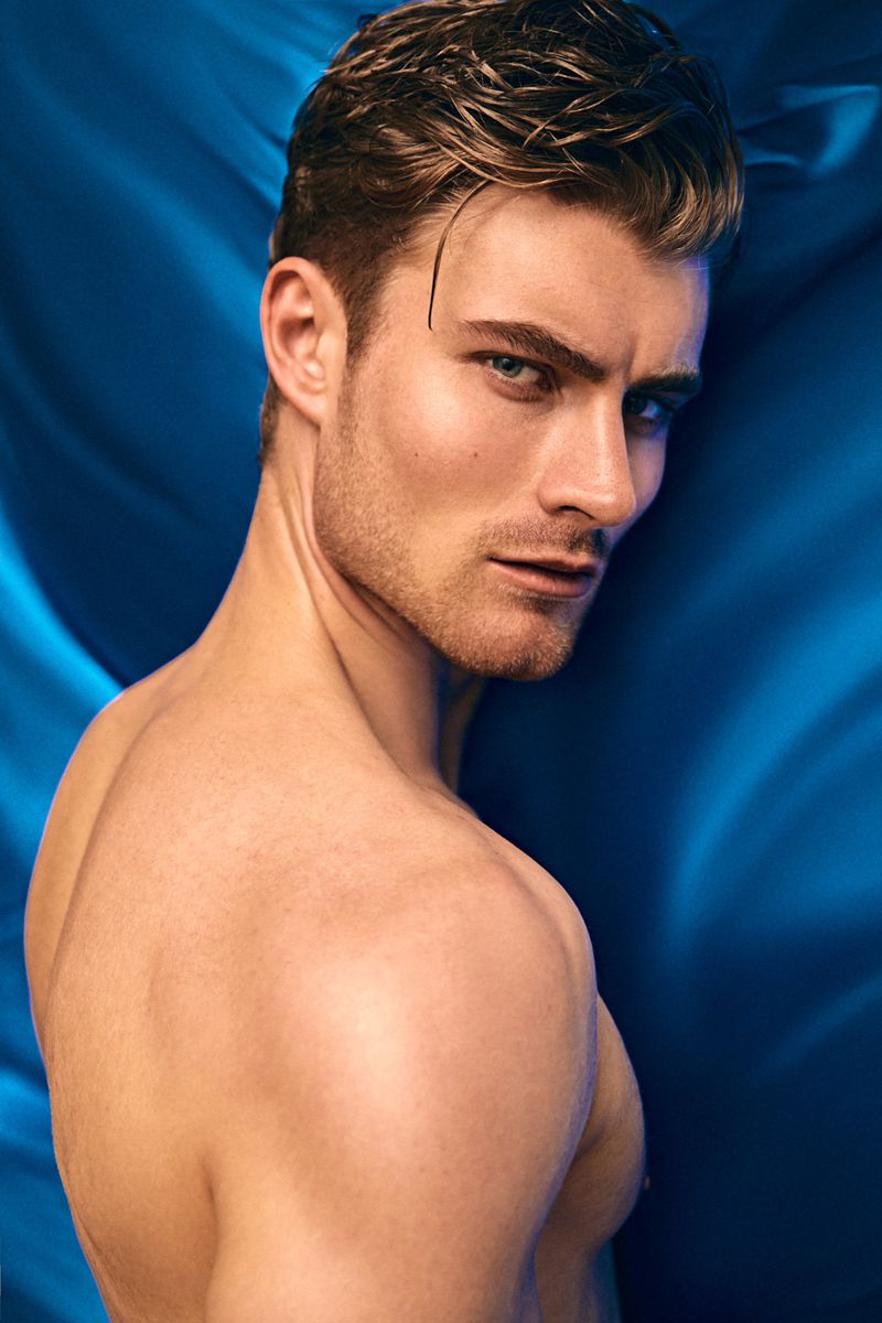 Linus Weber x Topper Komm (Portrait)