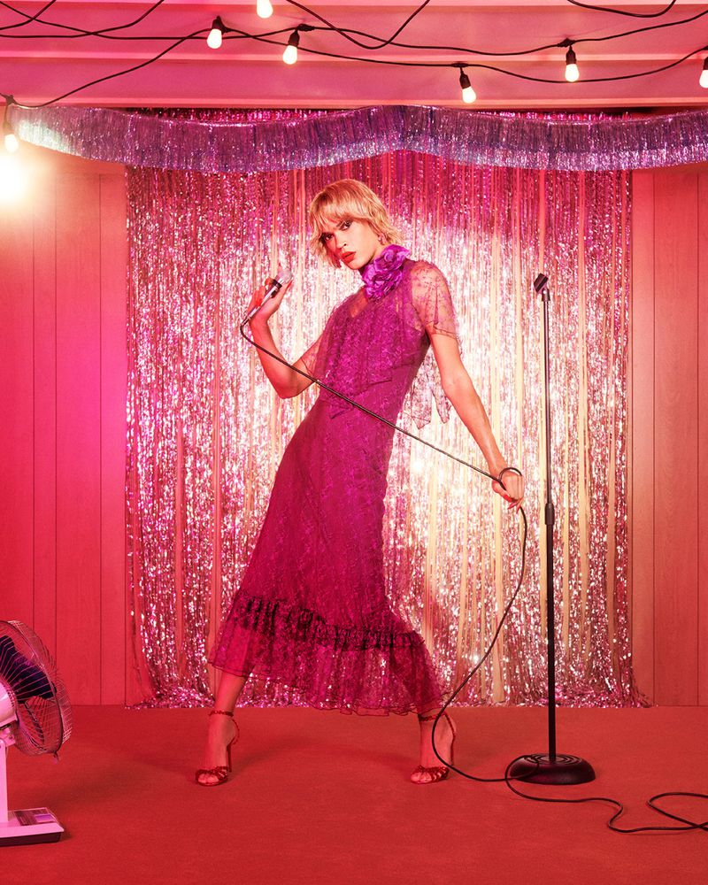 Amazon Luxury Stores Holiday 2022 Campaign (Amazon)