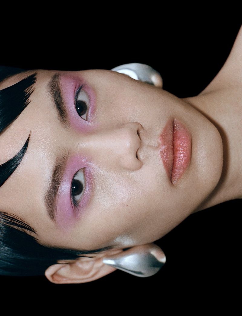 October Issue Bottega Veneta Special (Manifesto Magazine)