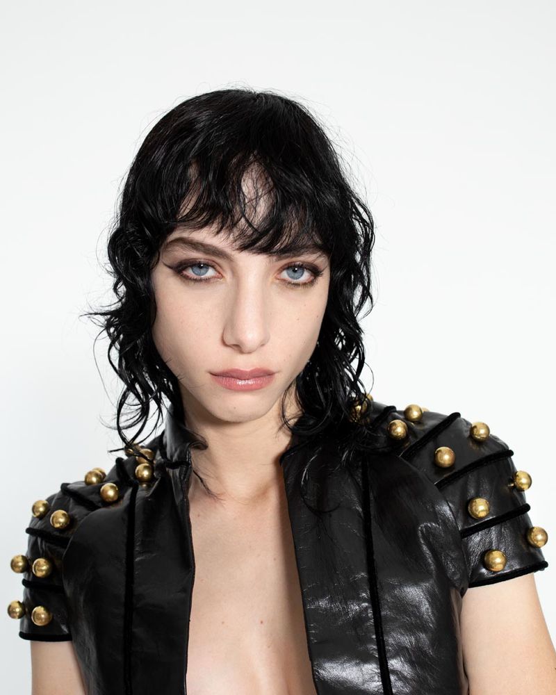 Devon Ross (Behind the Blinds)