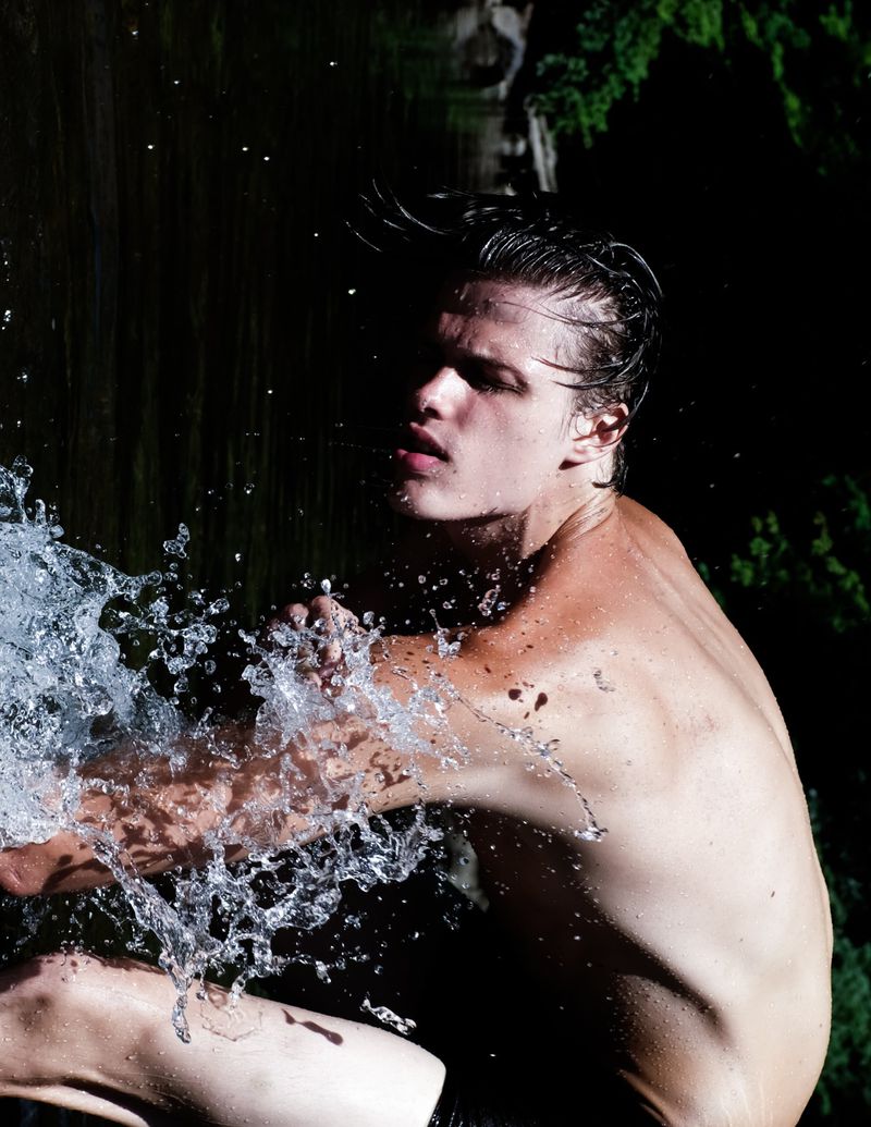 Photography Marcus Cooper (Numéro Netherlands)