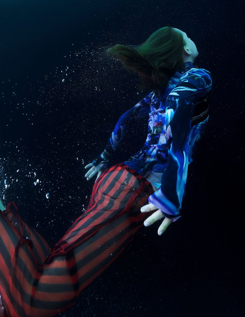 Efeito Cascata by photographer Silvia Draz (Vogue Portugal)