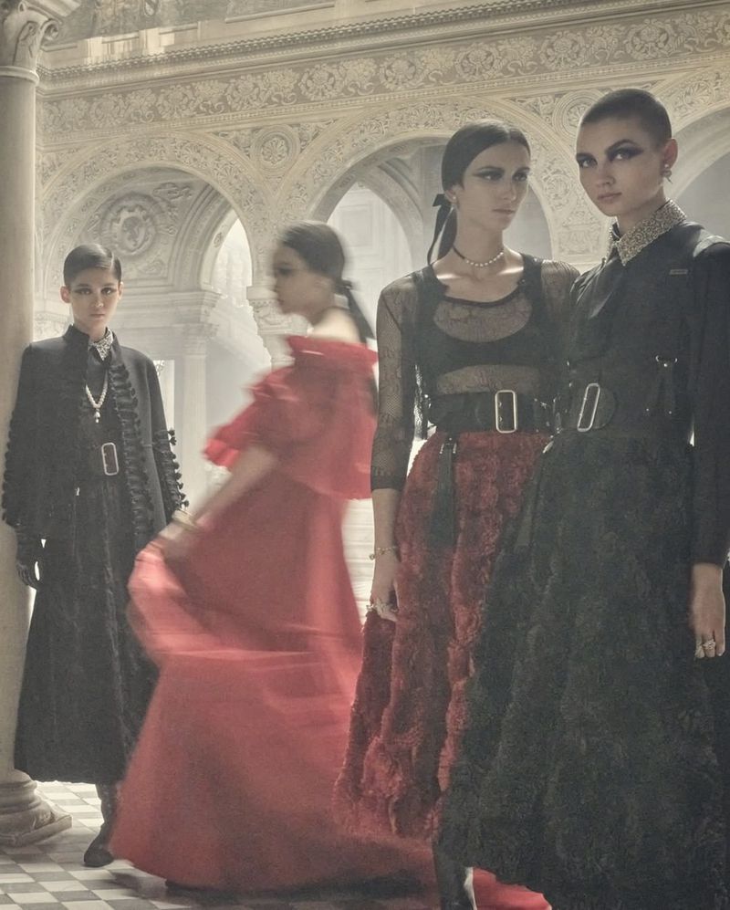 Dior Cruise 2023 Campaign (Dior)