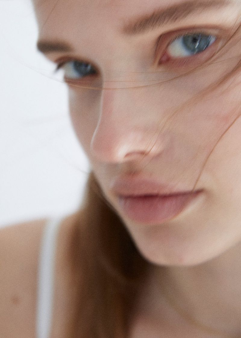 Portrait by Mara Alonso (Portrait)