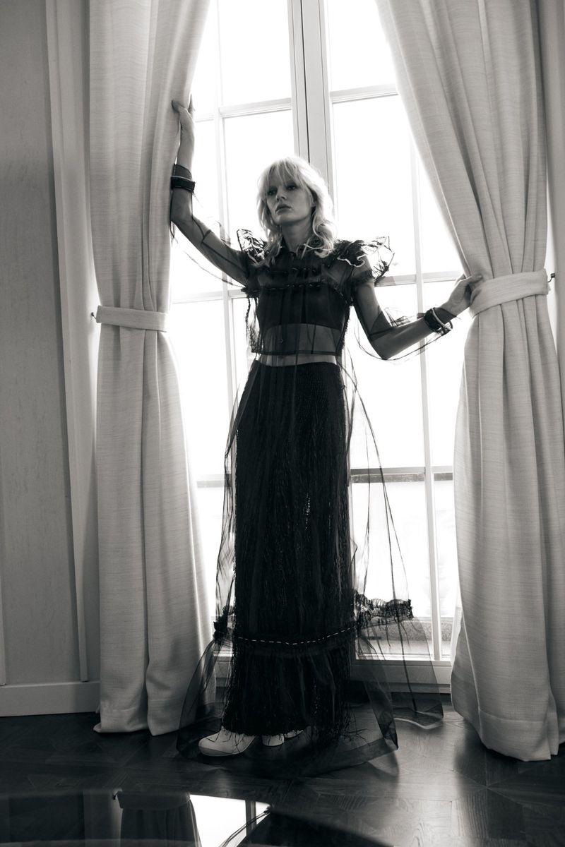 L’Attente (Latest Magazine)