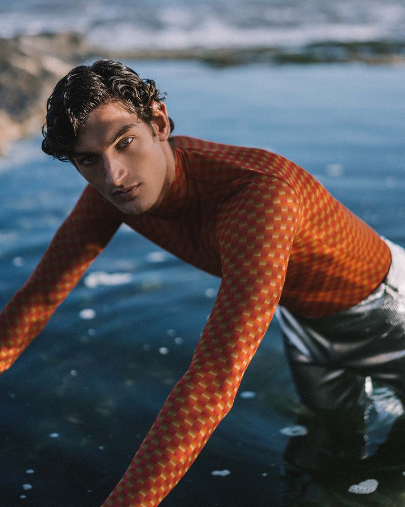 TAKING COUTURE TO THE COAST/ SASHA OLSEN (Rollacoaster Magazine)