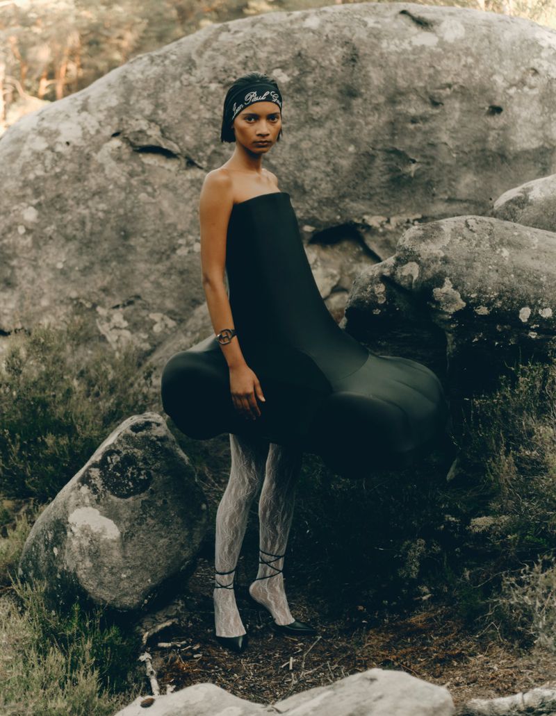 Vogue China August 2022 by Inès Manai (Vogue China)