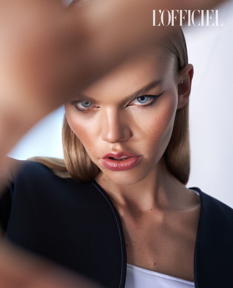 Daphne’s Glazing Eyes Setting It Right! (L'Officiel India)