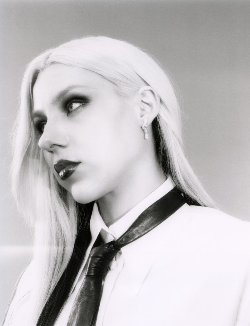 VTTS (Glamcult Magazine)