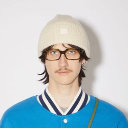 Martin Merirand - Model Profile - Photos & latest news