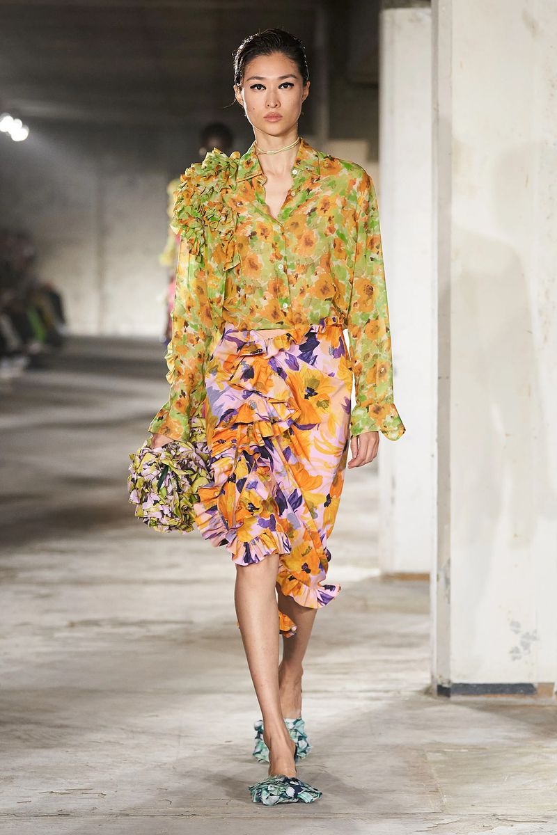 Dries Van Noten S/S 23 Show (Dries Van Noten)