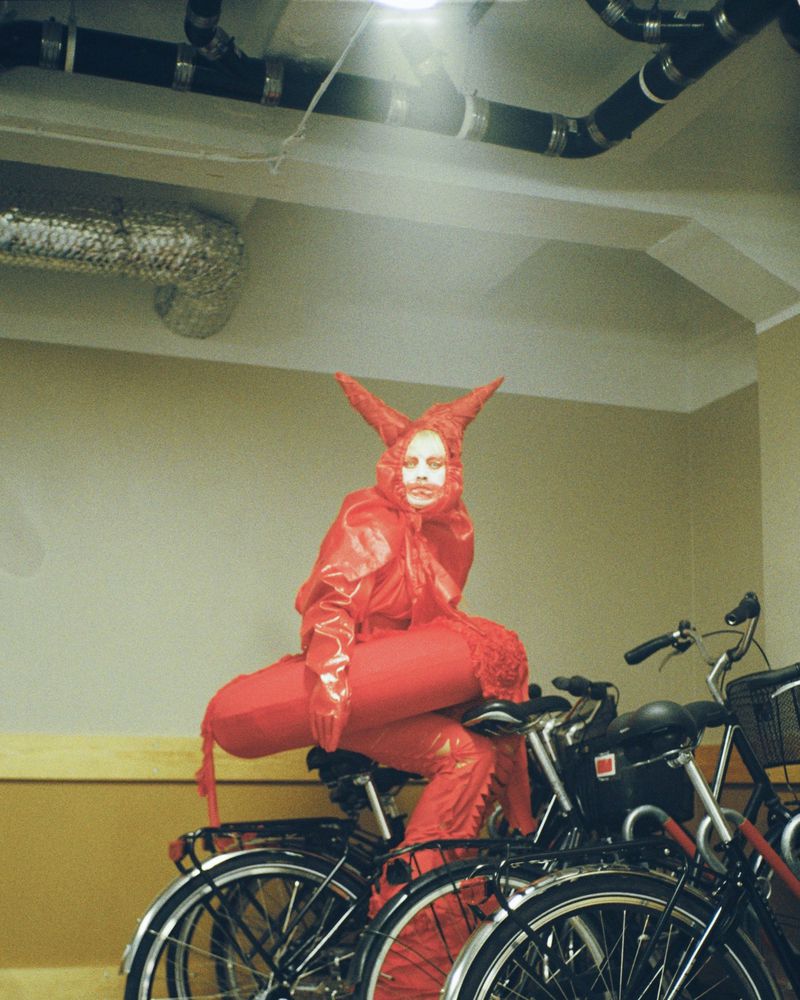 WORLD IN RED AND WHITE (The Metalhead Magazine)