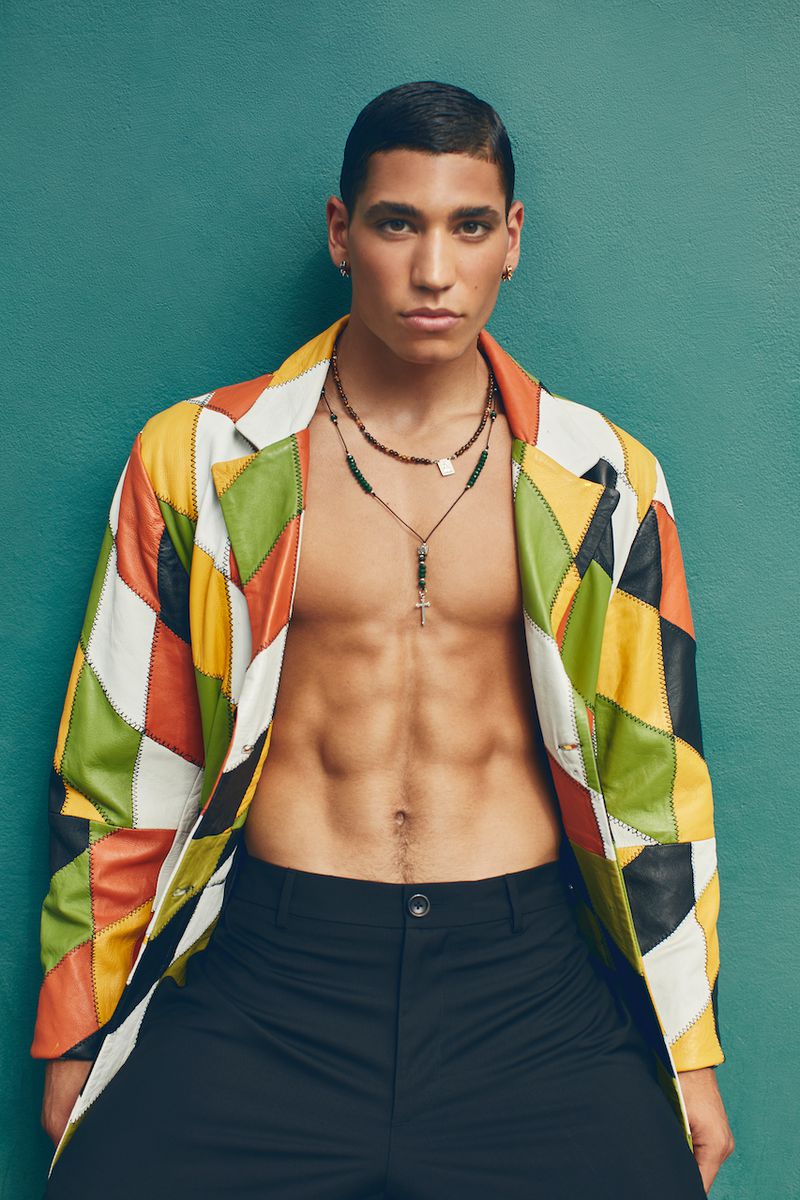 An Afternoon In Kensington (Lewis Magazine)