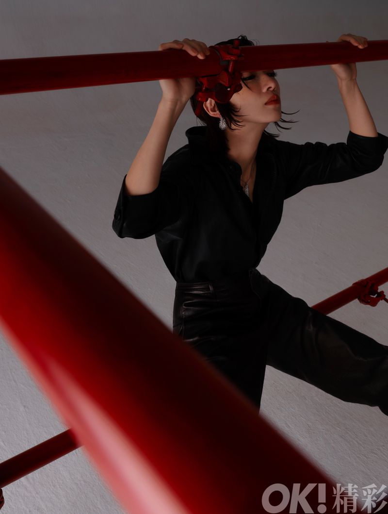 Look Forwards with Wu Jin Yan by Na Yan for OK!China (Various Editorials)