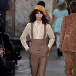 Leith Clark - Fashion Editor/Stylist Profile - Photos & latest news