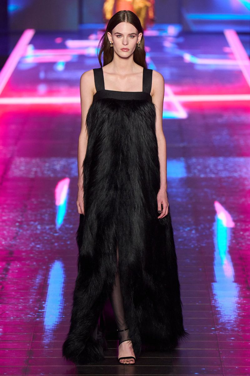Dolce & Gabbana F/W 22 Show (Dolce & Gabbana)