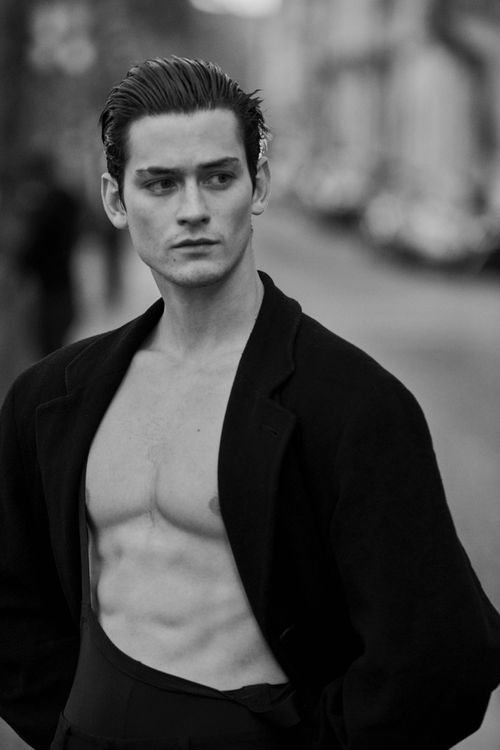 Tristan Ridel - Dancer - detail by role