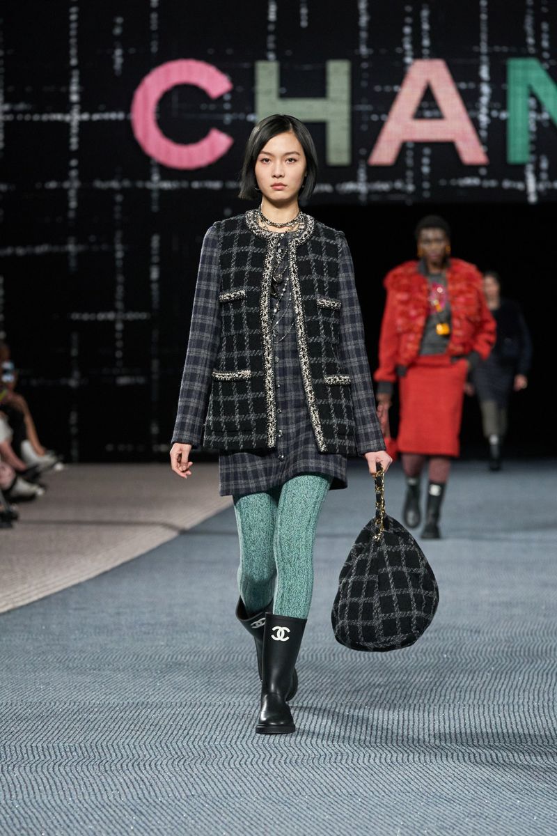 Chanel F/W 22 Show (Chanel)