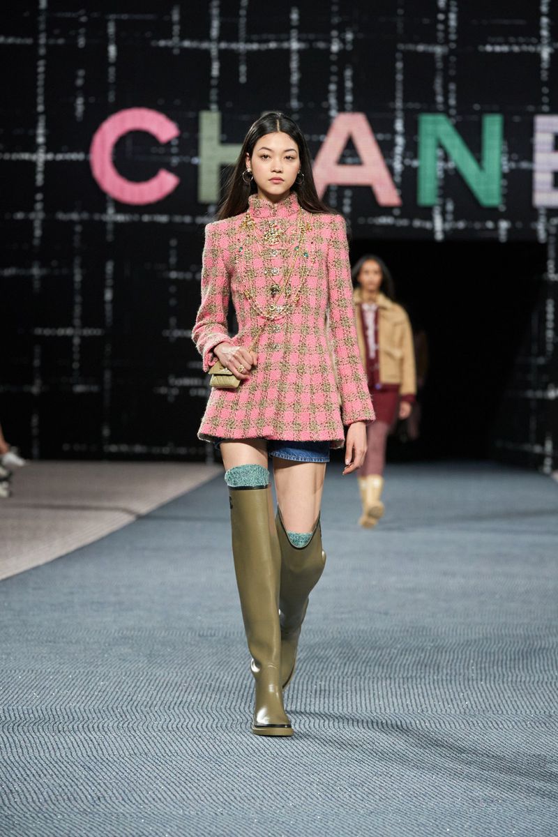 Chanel F/W 22 Show (Chanel)
