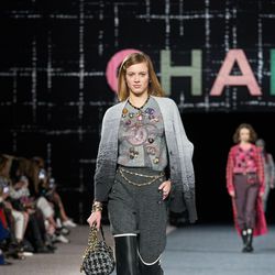 Sarah Dahl - Model Profile - Photos & latest news