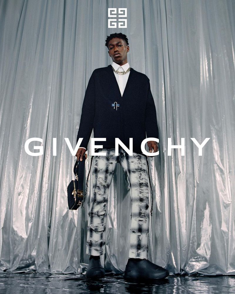 Givenchy | Holiday Campaign 2021 (Givenchy)