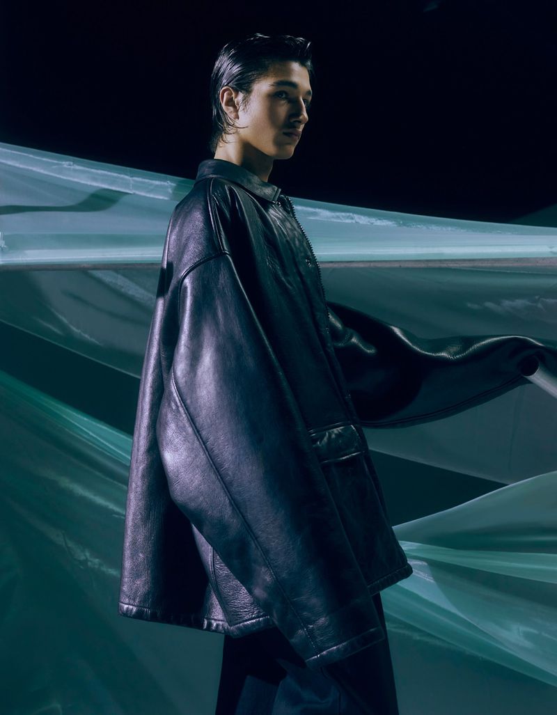 Balenciaga: Rising Strong (10 Magazine Australia)