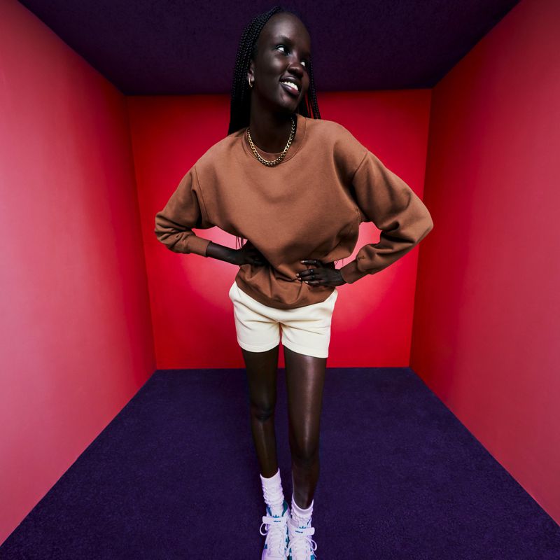 Aritzia: Tna 'Cozy Fleece' Spring 2022 Campaign (Aritzia)