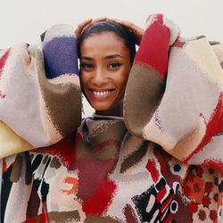 Poppy Kain - Fashion Editor/Stylist Profile - Photos & latest news