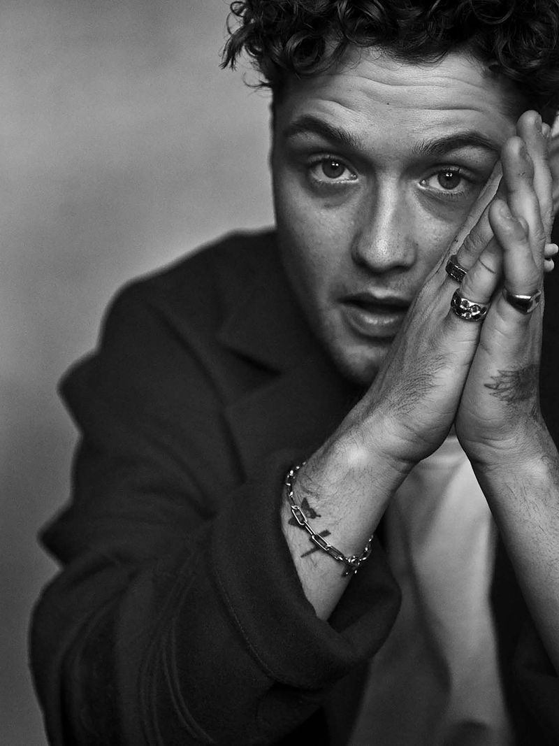 New Wave - Raff Law (Behind the Blinds)