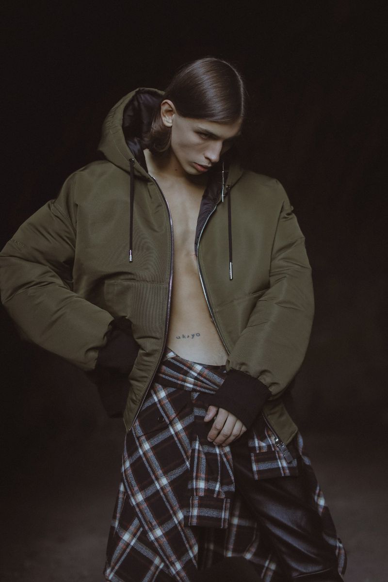 High tension for the Metalhead magazine (The Metalhead Magazine)