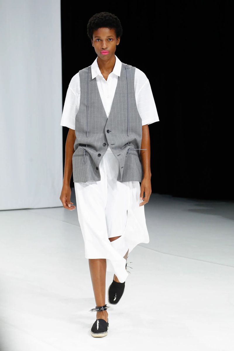 Chalayan S/S 19 Show (Chalayan)