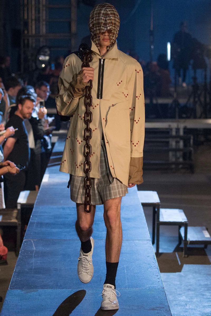 Raf Simons S/S 16 Show (Raf Simons)