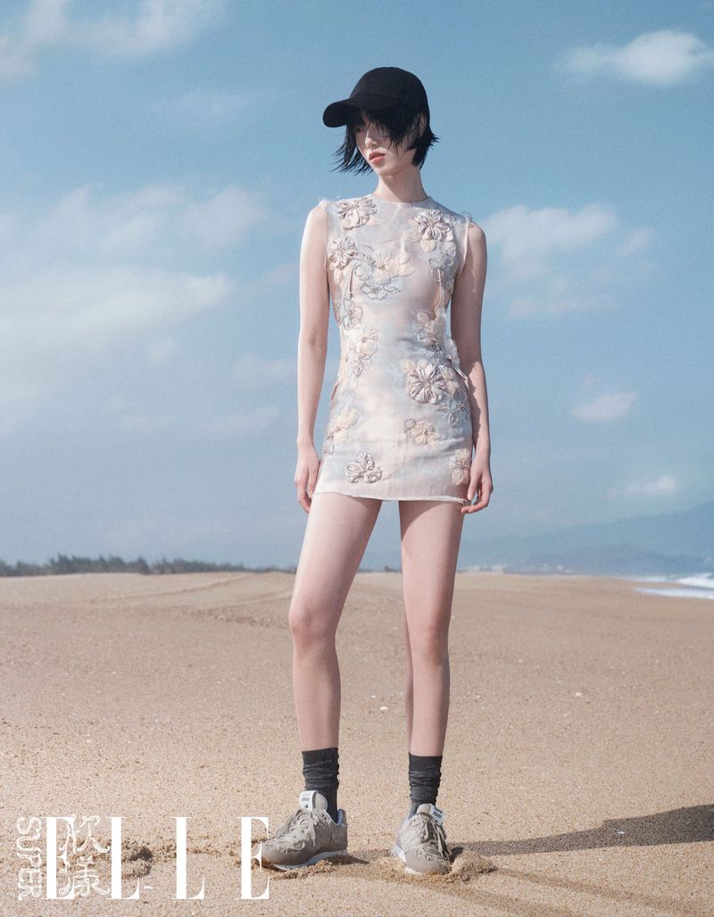 Photographer Xiao Gang (SuperELLE China)