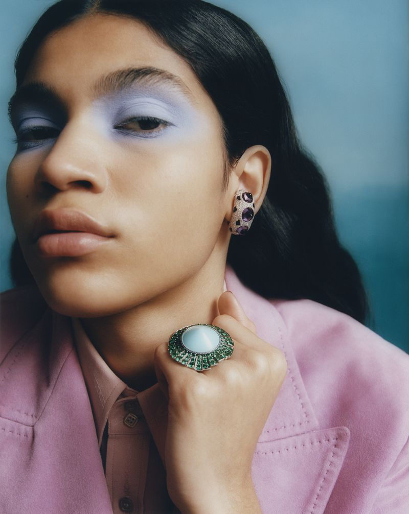 Setting The Tone (British Vogue)