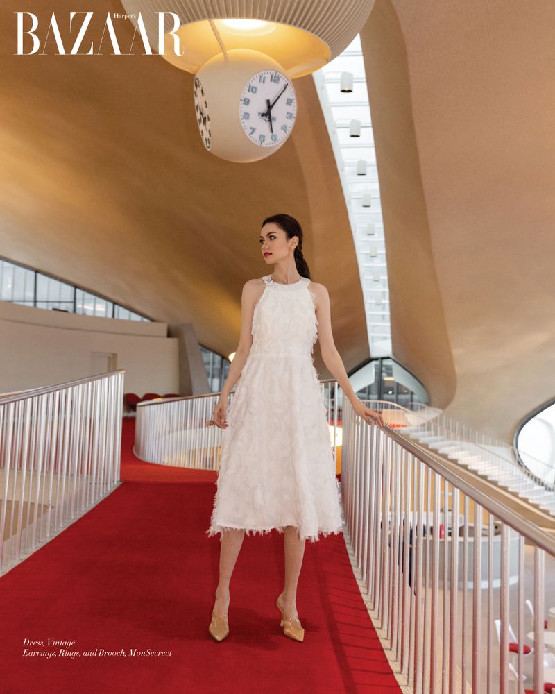 Alice Zulmira combines traditional Eastern elements and Western ...