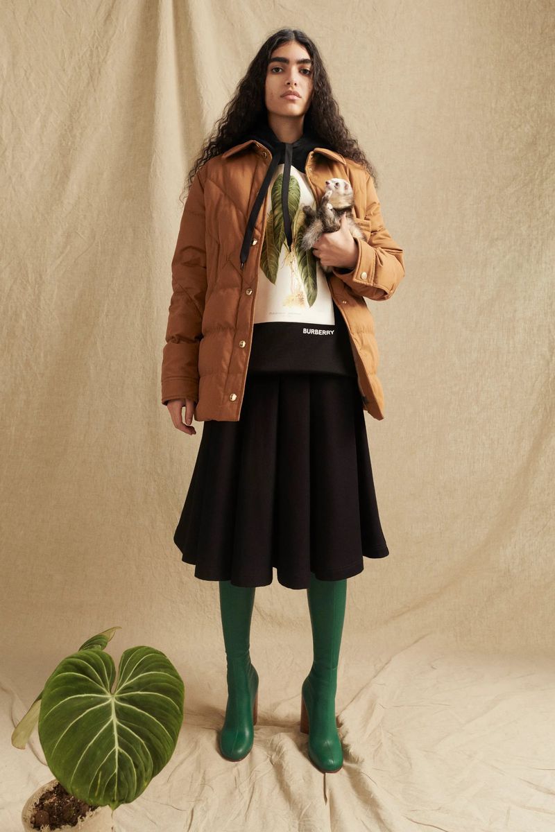 Burberry Pre-Fall 2022 Lookbook (Burberry)