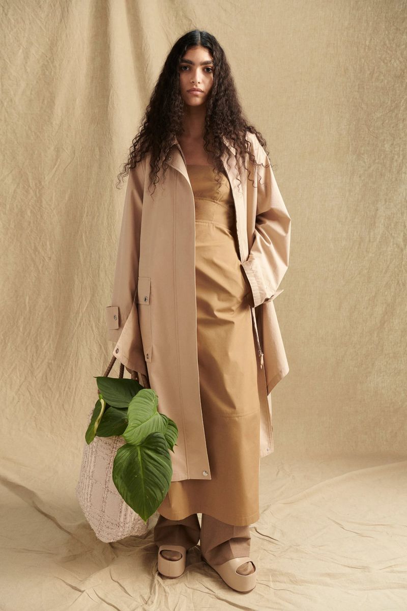 Burberry Pre-Fall 2022 Lookbook (Burberry)
